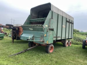 SOLD - Badger 950 Lot No. 1829 Harvesting | Tractor Zoom