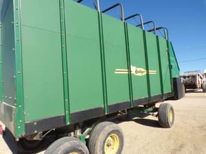 SOLD - Badger BN1050 Lot No. 2110 Harvesting | Tractor Zoom