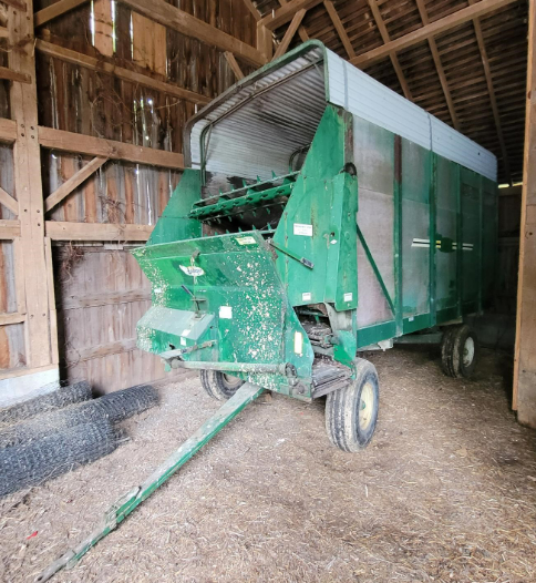 SOLD - Badger BN950 Harvesting | Tractor Zoom