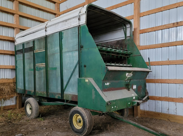 SOLD - Badger BN950 Harvesting | Tractor Zoom