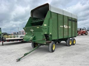 SOLD - Badger BN950 Harvesting | Tractor Zoom