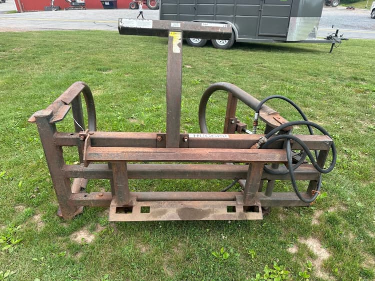Tri-L Big Bale Grabber Hay and Forage Bale Accumulators/Movers for Sale ...