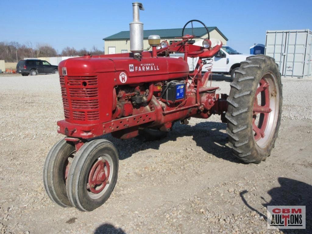 SOLD - 1953 Farmall Super H Lot No. 4251 Tractors with 32 HP | Tractor Zoom