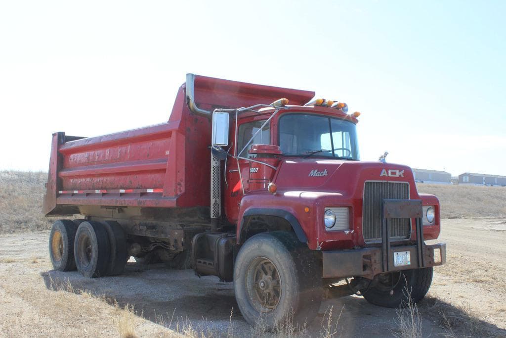 1986 Mack MR688S Other Equipment Trucks for Sale | Tractor Zoom