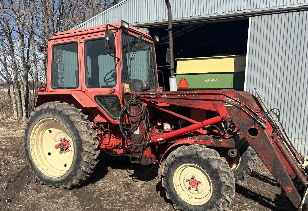 Tractor Zoom - Belarus 825