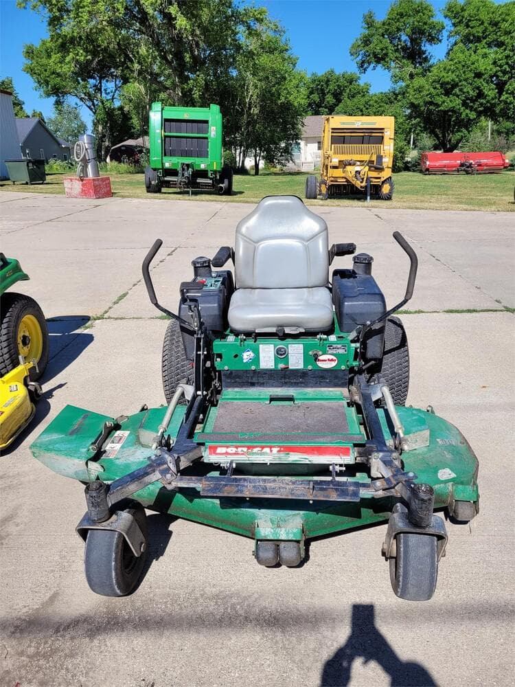 SOLD - Bobcat ZT200 Other Equipment Turf | Tractor Zoom