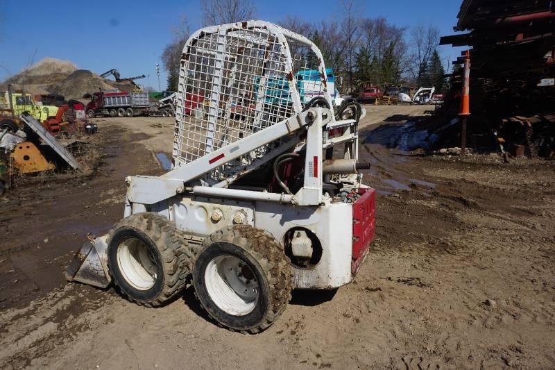 Bobcat 600 Construction Skid Steers for Sale | Tractor Zoom