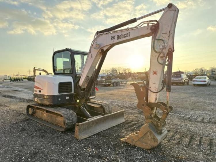 Bobcat E63 Construction Compact Excavators for Sale | Tractor Zoom