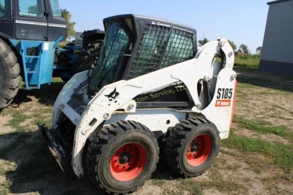 SOLD - Bobcat S185 Power Bob-tach Construction with 1,996 Hrs | Tractor ...