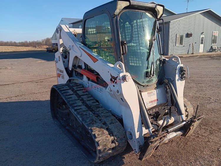 SOLD - 2013 Bobcat T650 Construction Compact Track Loaders | Tractor Zoom