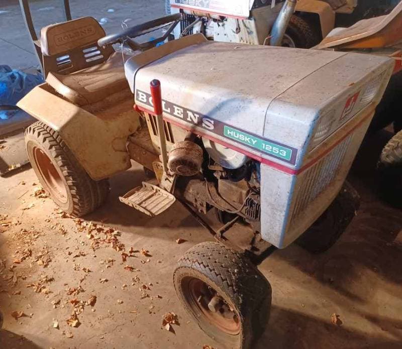 Tractor Zoom - Bolens Husky 1253