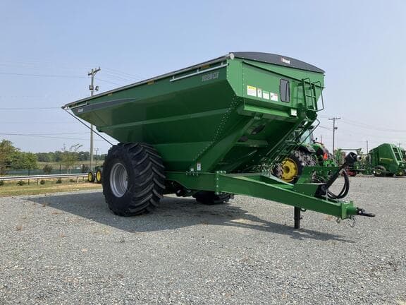 Brandt 1020XT Harvesting Grain Carts for Sale | Tractor Zoom