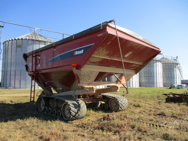 Brandt 1322XR Harvesting Grain Carts for Sale | Tractor Zoom