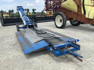 SOLD - Brandt GrainDeck Drive Over Conveyor Lot No. 13 Harvesting with ...