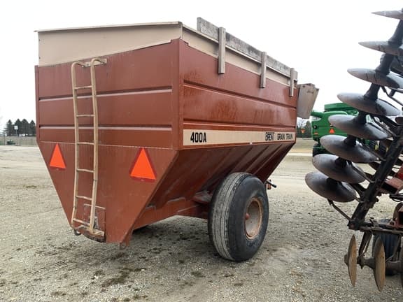 Brent Grain Train 400A Harvesting Grain Carts for Sale | Tractor Zoom