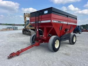 SOLD - Brent 440 Harvesting with 440 Bu | Tractor Zoom