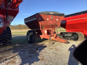 SOLD - Brent 470 Stock No. 10124W Harvesting with 470 T | Tractor Zoom