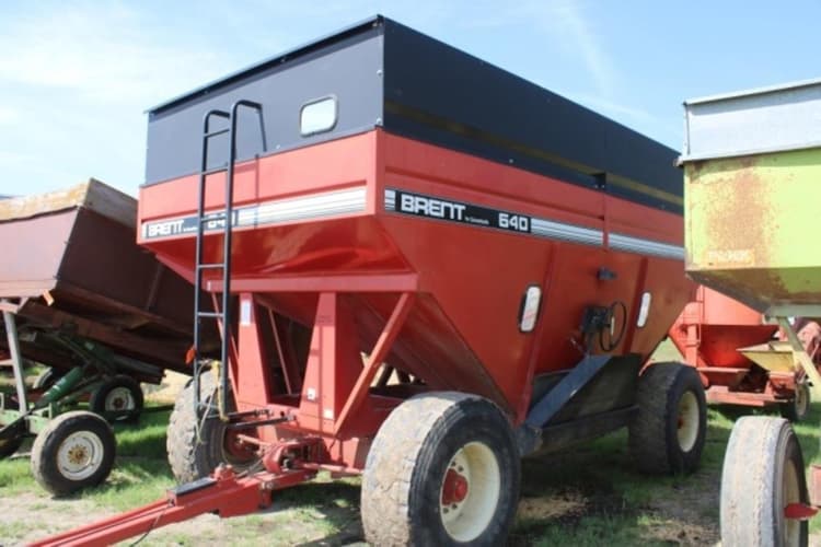 Brent 640 Harvesting Gravity Wagons for Sale | Tractor Zoom