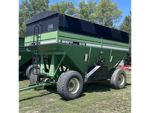 SOLD - Brent 640 Lot No. 20 Harvesting | Tractor Zoom