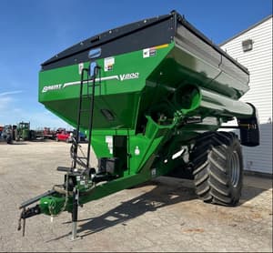 SOLD - Brent V800 Lot No. 6863 Harvesting | Tractor Zoom