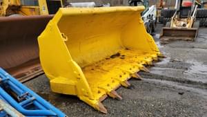 SOLD - BRG 10 Yard Cat 980 Bucket Construction | Tractor Zoom