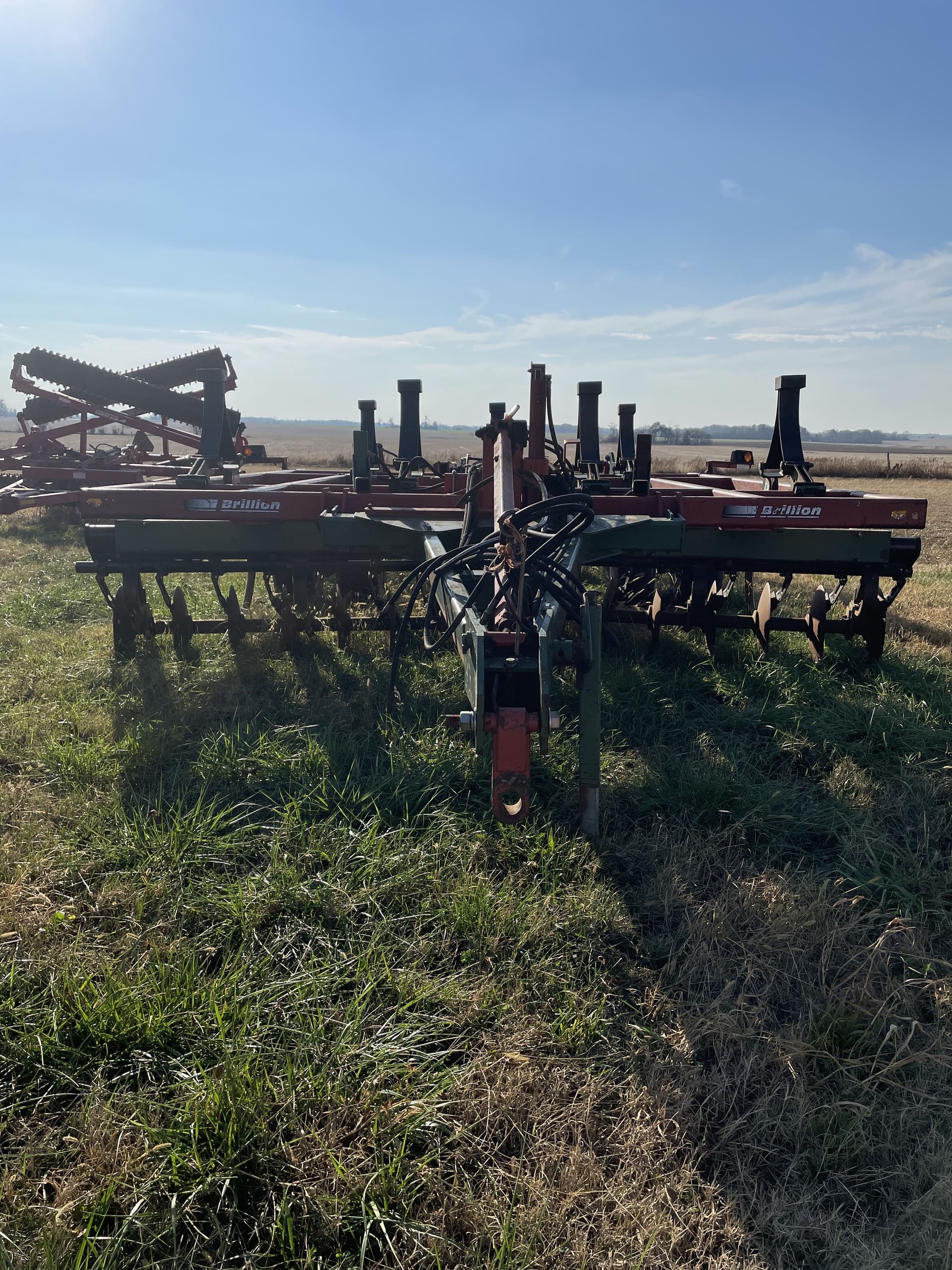 Tractor Zoom - Brillion Land Commander