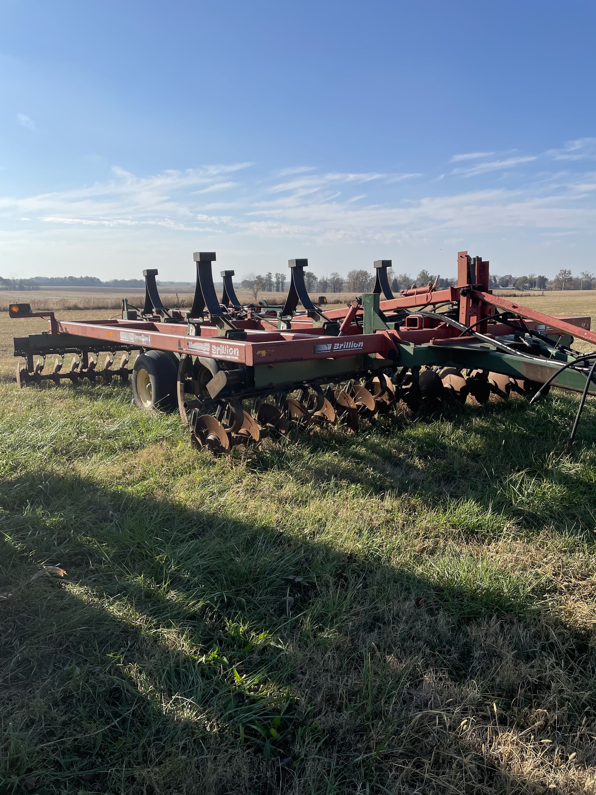 Tractor Zoom - Brillion Land Commander