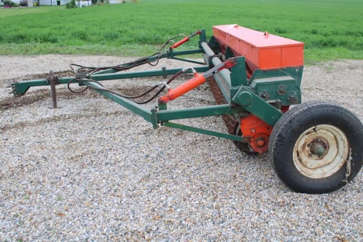 Brillion SST144-01 Planting Seeders for Sale | Tractor Zoom