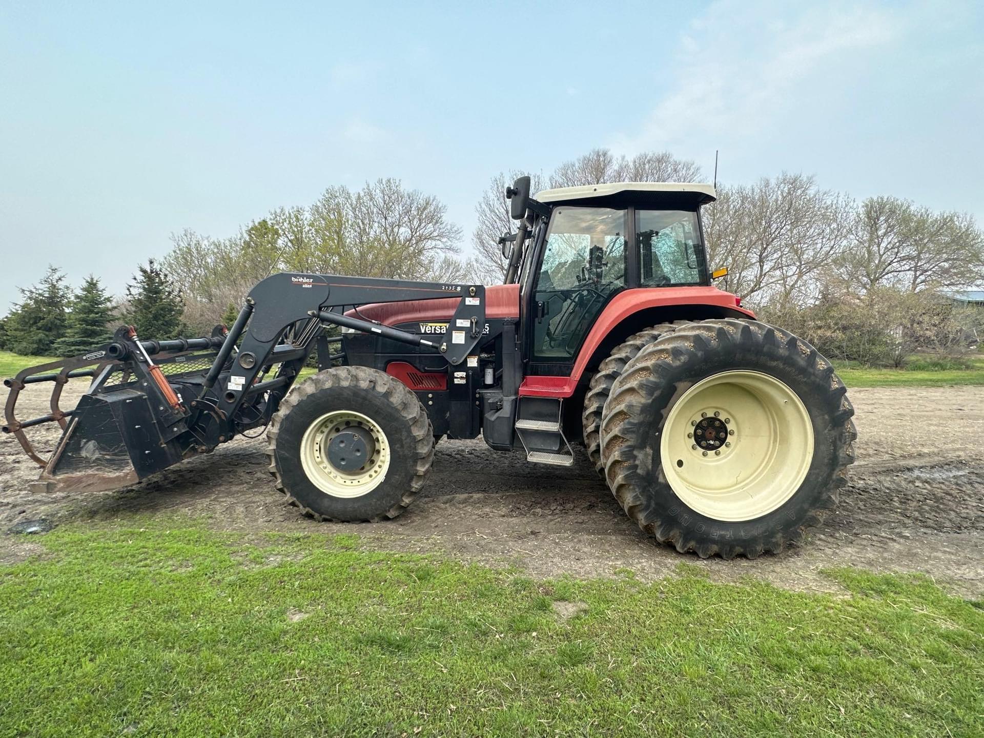 Buhler Versatile 2145 Tractors 175 to 299 HP for Sale | Tractor Zoom