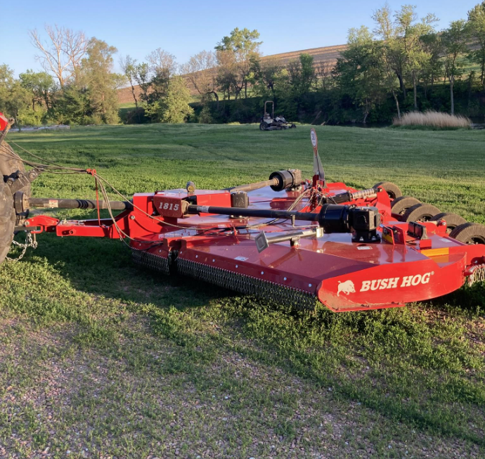 SOLD - Bush Hog 1815 Hay and Forage Mowers - Batwing | Tractor Zoom
