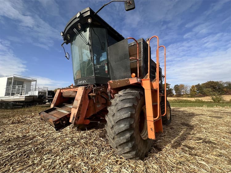 Byron 8400 Harvesting Forage Harvesters - Self Propelled for Sale ...