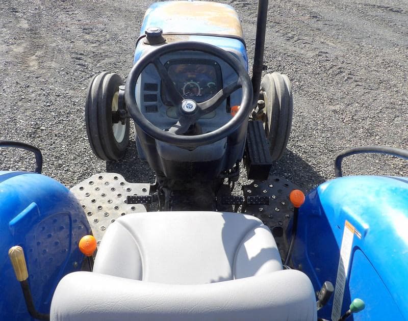 New Holland Workmaster 65 Tractors 40 to 99 HP for Sale | Tractor Zoom