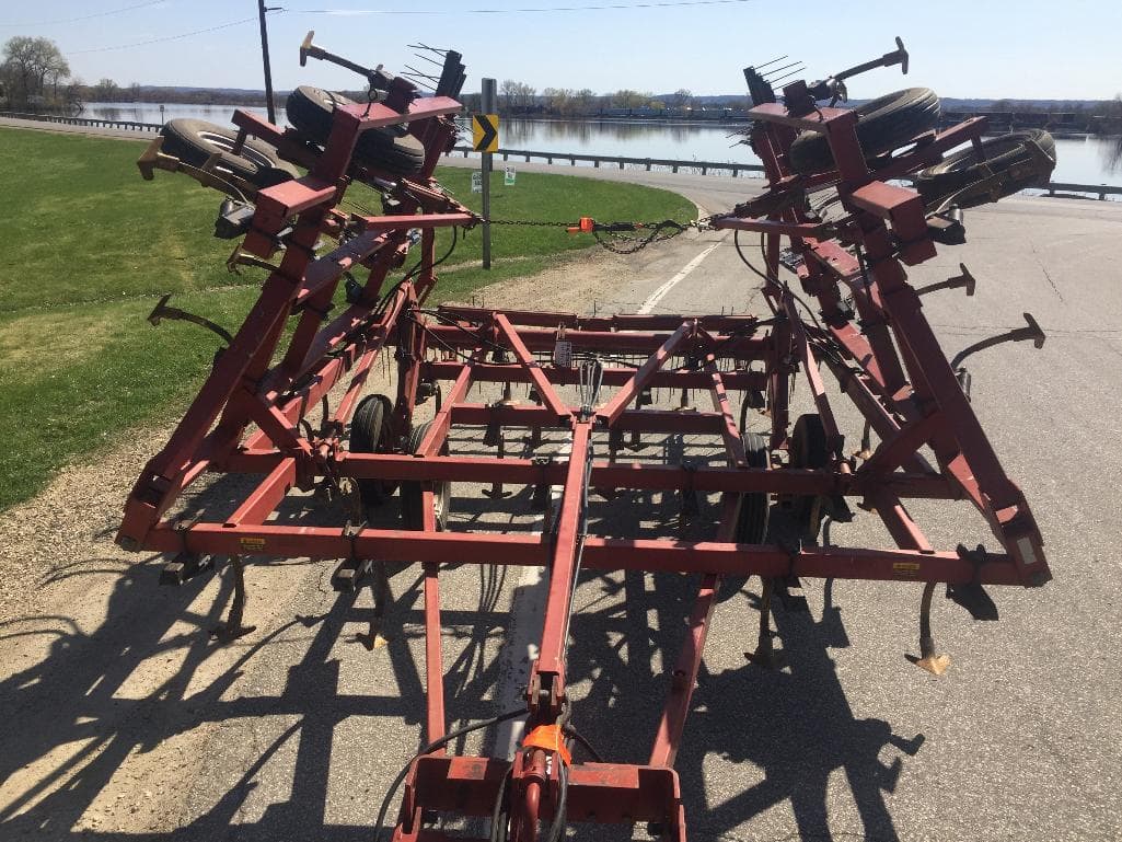 Case IH 4800 Tillage Field Cultivators for Sale | Tractor Zoom