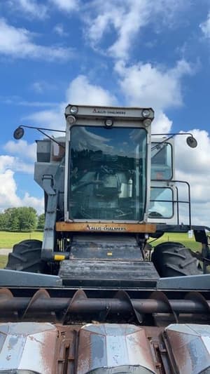 SOLD - Gleaner M Lot No. 5028 Combines with --- Hrs | Tractor Zoom