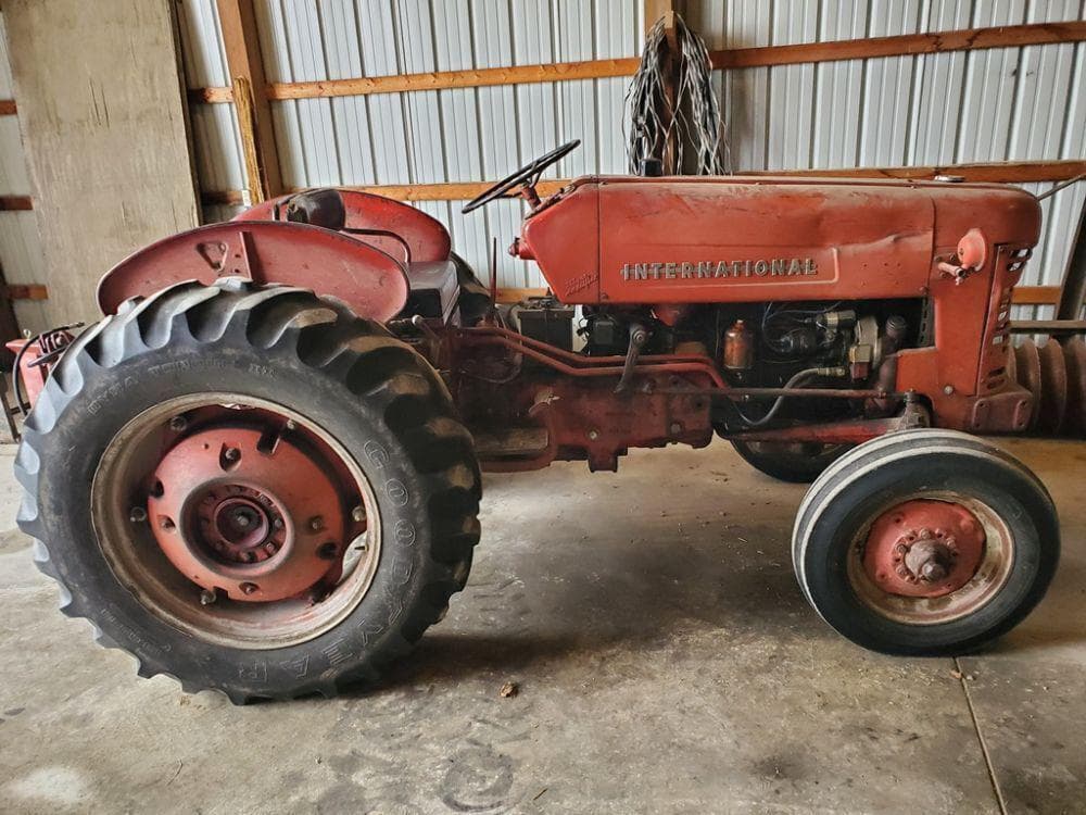 1955 International Harvester 300 Tractors 40 to 99 HP for Sale ...