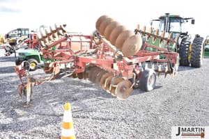 SOLD - Case IH 3850 Lot No. 3360 Tillage with 21 ft | Tractor Zoom