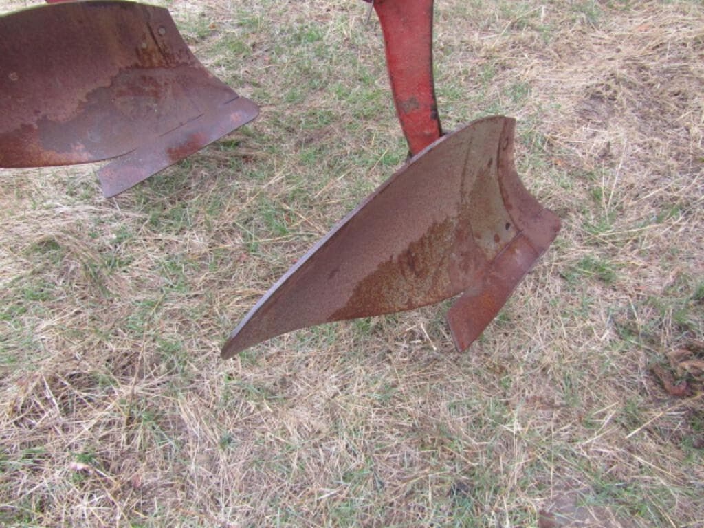 International Harvester 700 Tillage Plows for Sale | Tractor Zoom