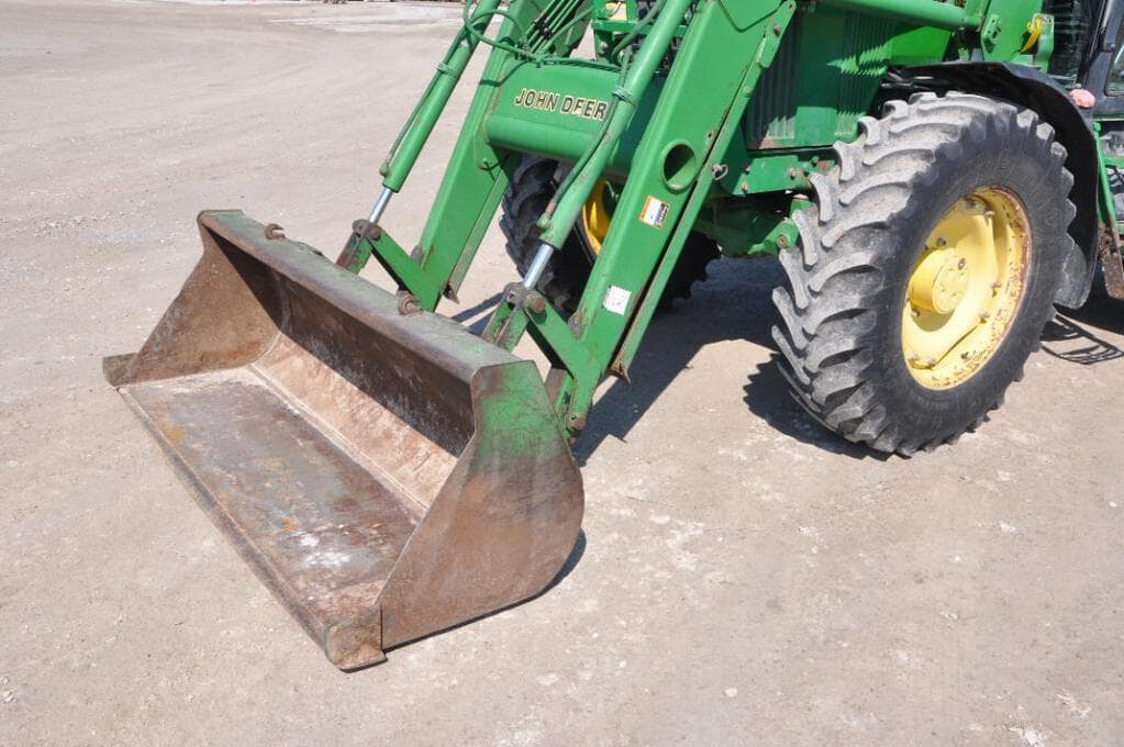 2002 John Deere 7210 Tractors 100 to 174 HP for Sale | Tractor Zoom