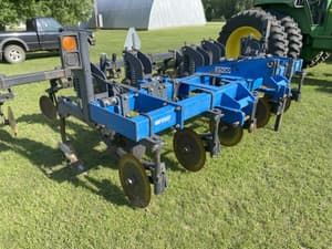 DMI 2500 Lot No. 52968 Tillage For Sale with 5 Shanks | Tractor Zoom