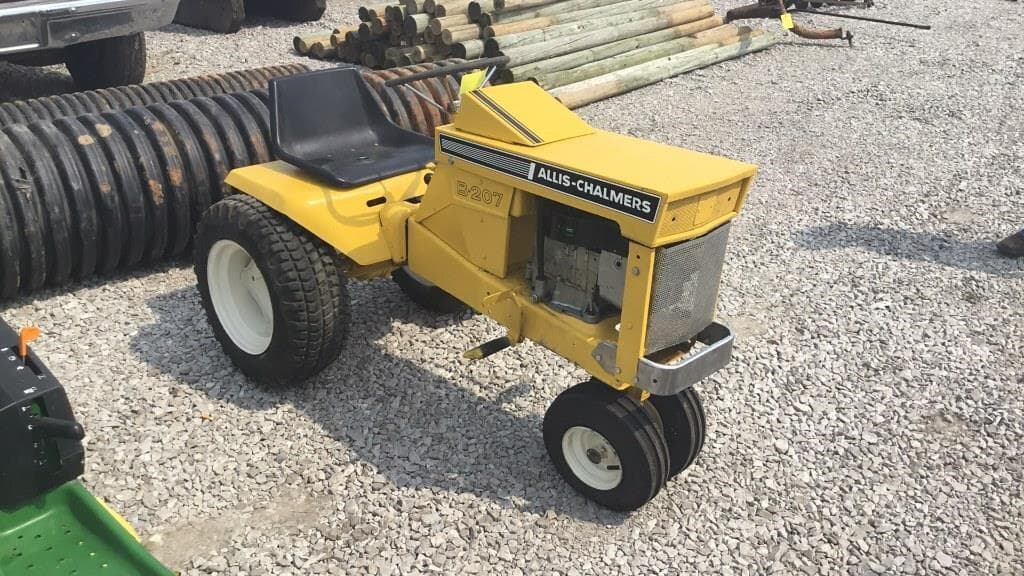 Tractor Zoom - Allis Chalmers B-207