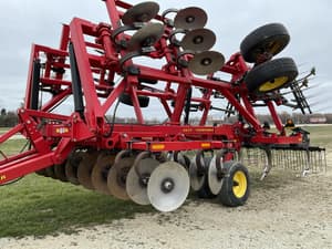 SOLD - Sunflower 4630 Lot No. 15761 Tillage with 22 ft | Tractor Zoom