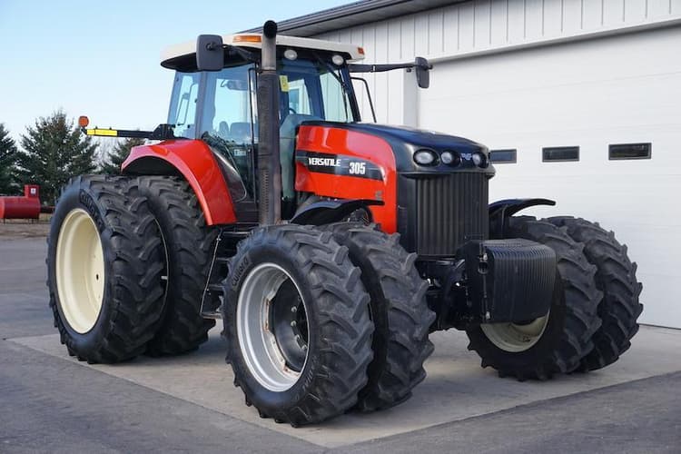 SOLD - 2012 Versatile 305 Tractors 300 to 424 HP | Tractor Zoom
