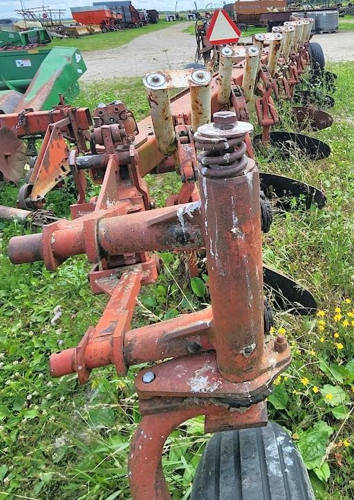 International Harvester 700 Tillage Plows for Sale | Tractor Zoom