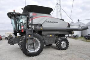 SOLD - 2014 Gleaner S68 Lot No. 1005 Combines with 1,026 Hrs | Tractor Zoom
