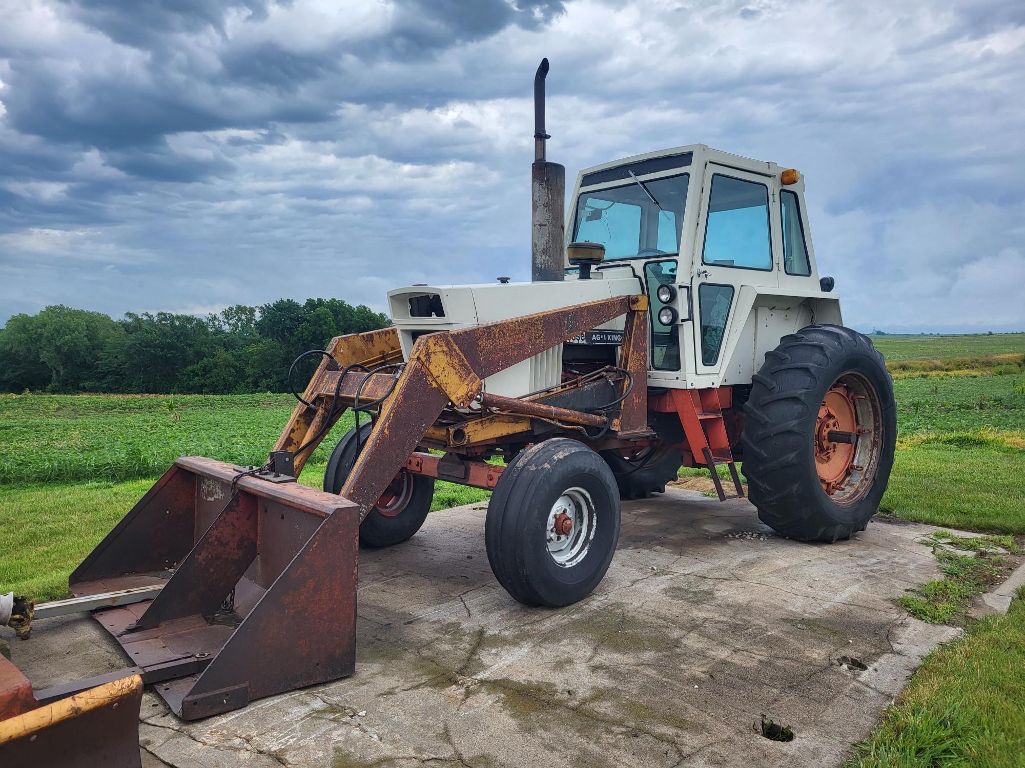 SOLD - Case 1070 Lot No. a90562d0-0157-11ed-9544-0246304ce823 Tractors ...