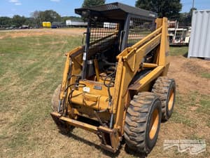 SOLD - Case 1845C Lot No. 8862 Construction with 2,494 Hrs | Tractor Zoom