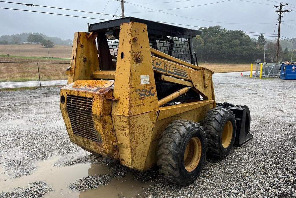 Tractor Zoom - Case 1845C