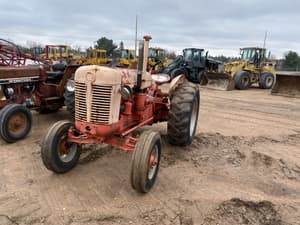 SOLD - J.I. Case 410-B Lot No. 1500 Tractors | Tractor Zoom