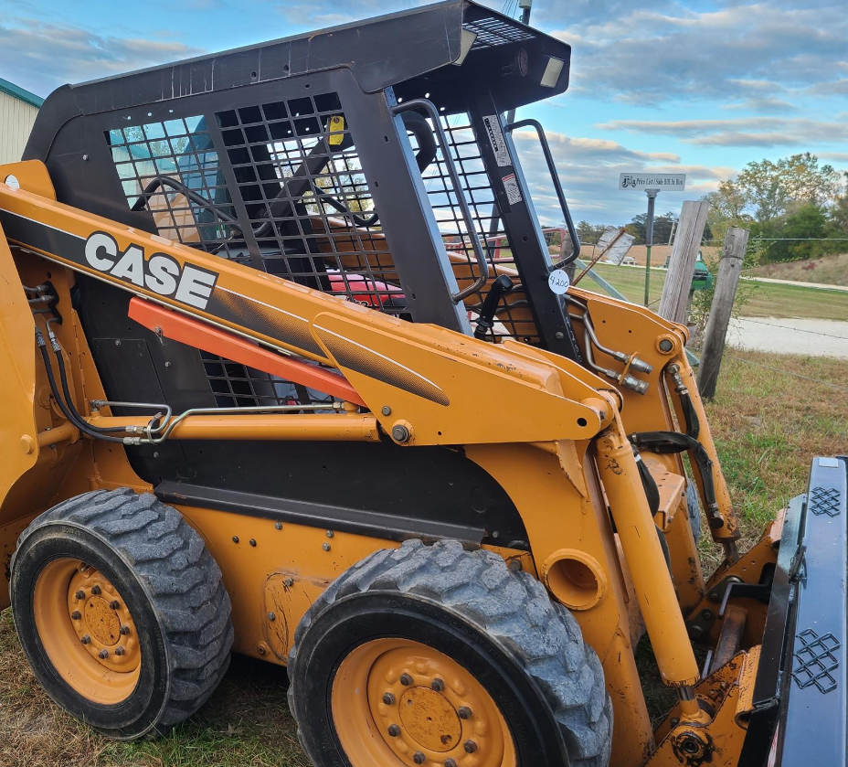 SOLD - Case 420 Construction with 727 Hrs | Tractor Zoom
