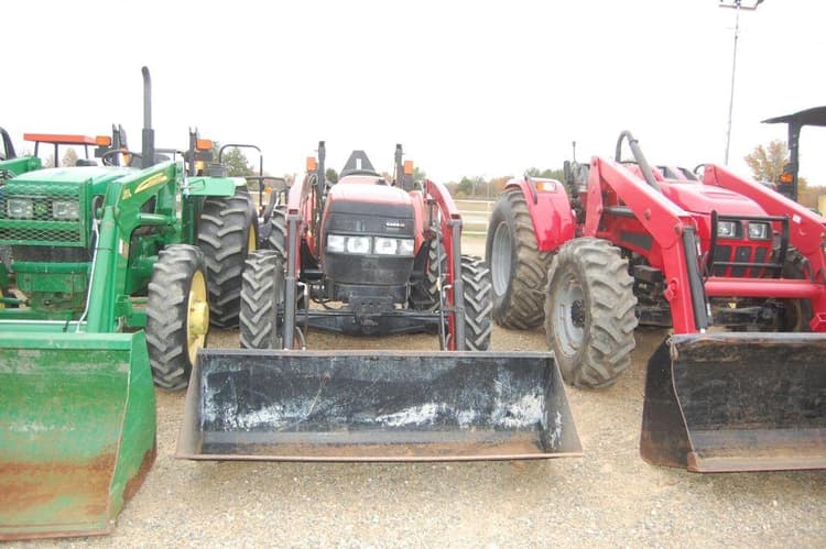 Case IH Farmall 45 Tractors 40 to 99 HP for Sale | Tractor Zoom
